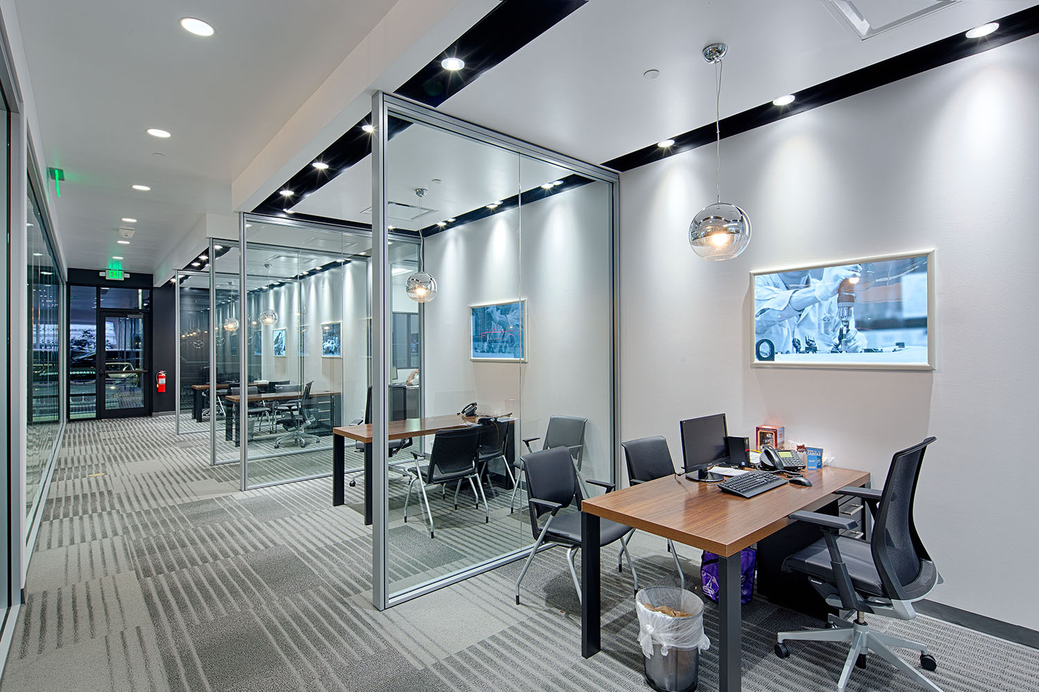 Headquarter Mazda - Schmid Construction